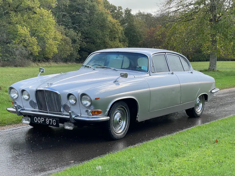 Classic Jaguar 420g Cars for Sale | CCFS