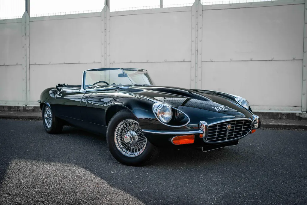 Classic Jaguar E Type Cars for Sale | CCFS