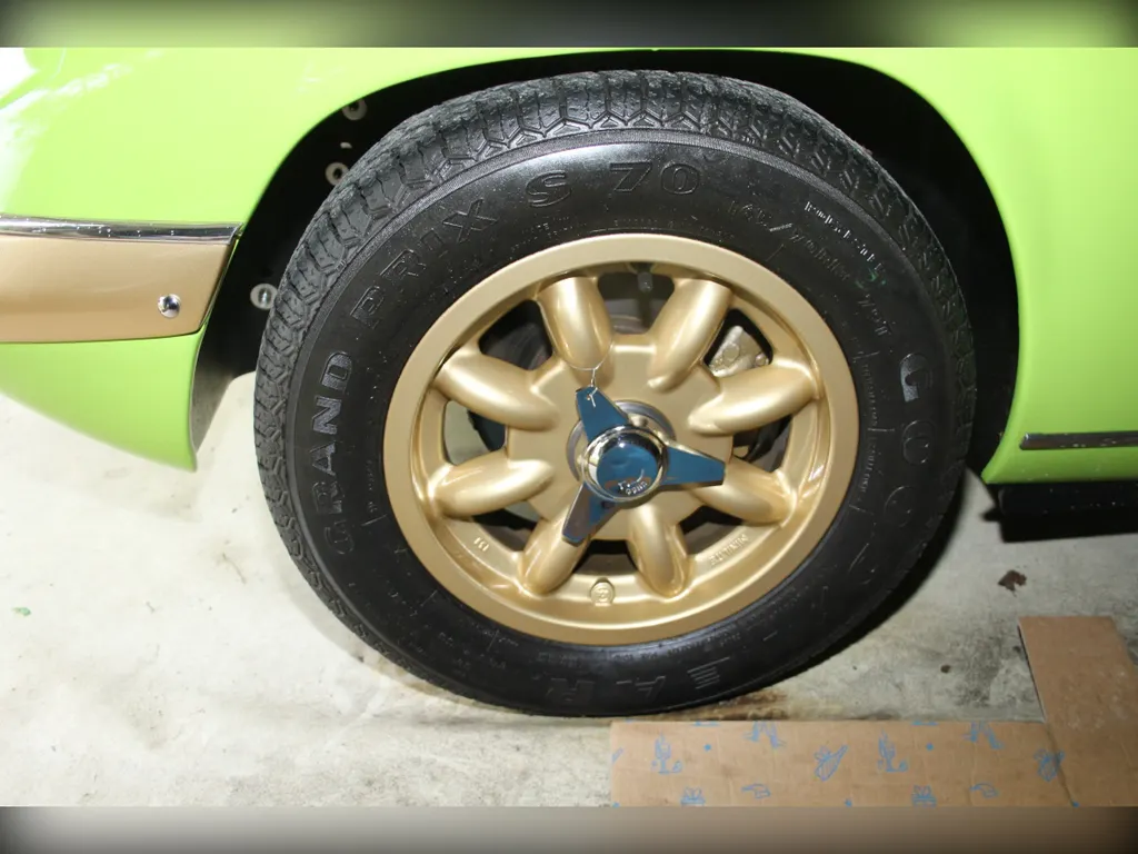 Classic Lotus Elan Cars for Sale | CCFS