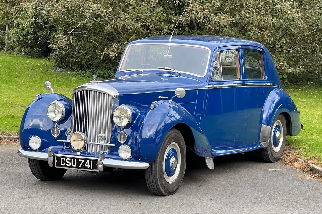 Classic Bentley Cars for Sale | CCFS