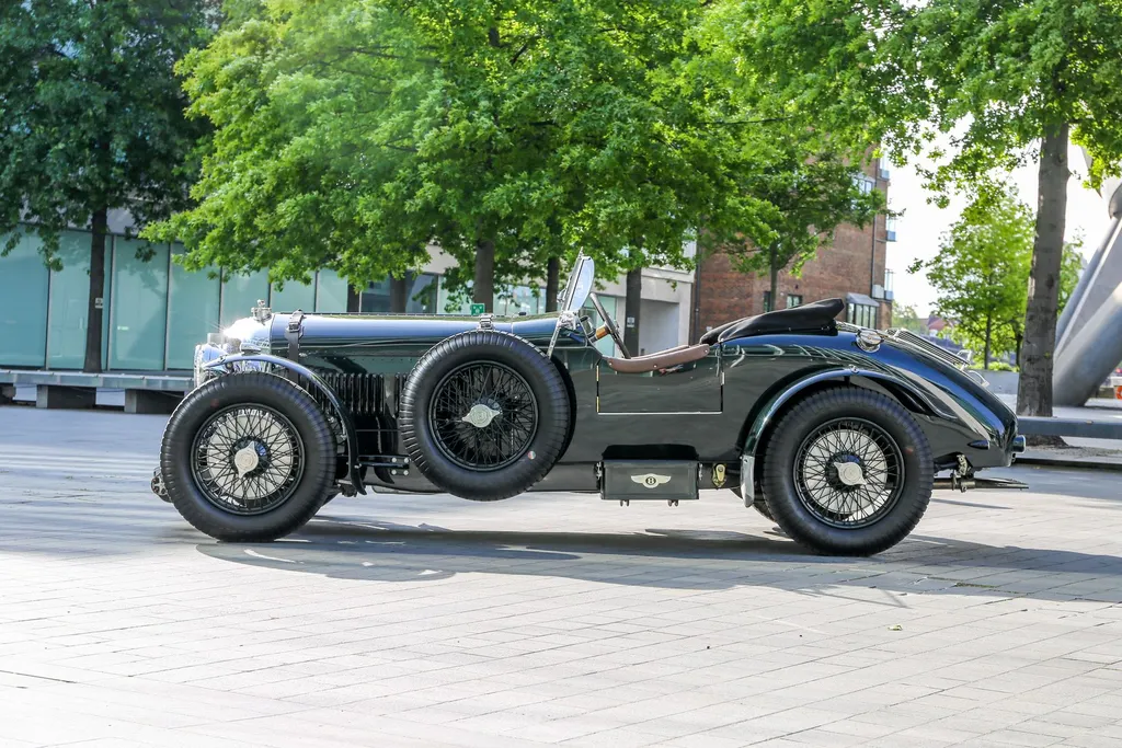 Classic Bentley Cars for Sale | CCFS